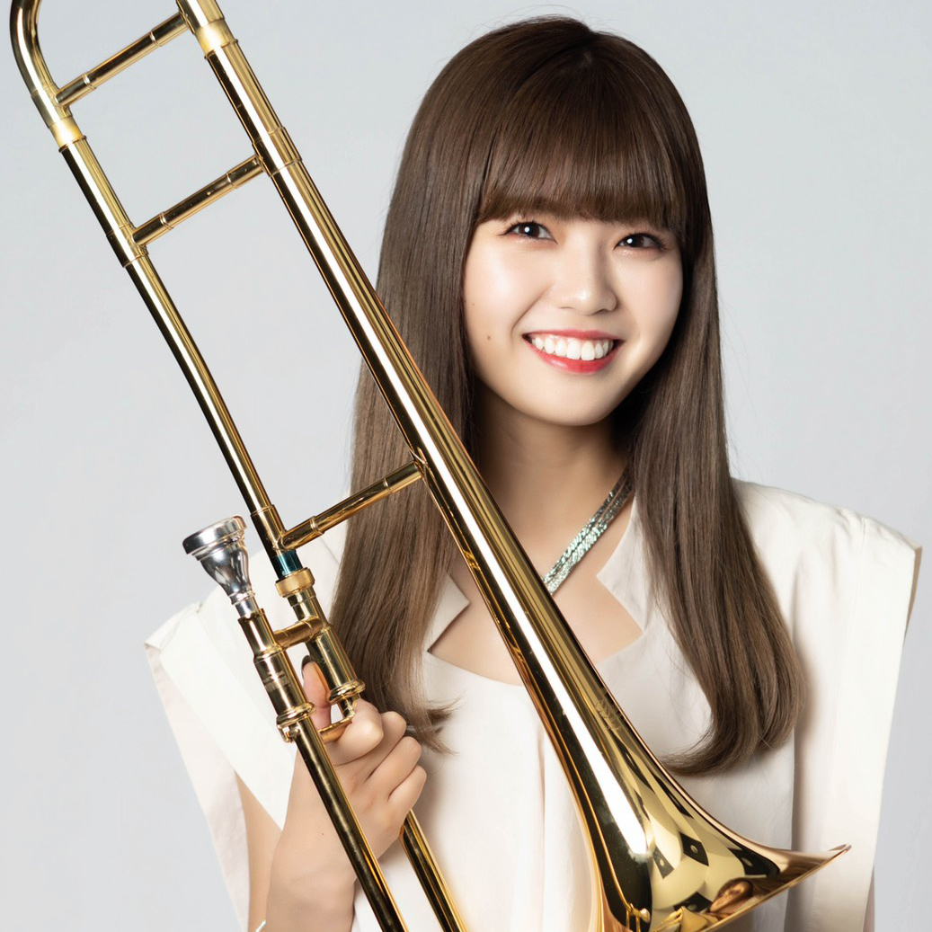 6人組ガールズブラスバンドのリーダーが出演！ | asatan